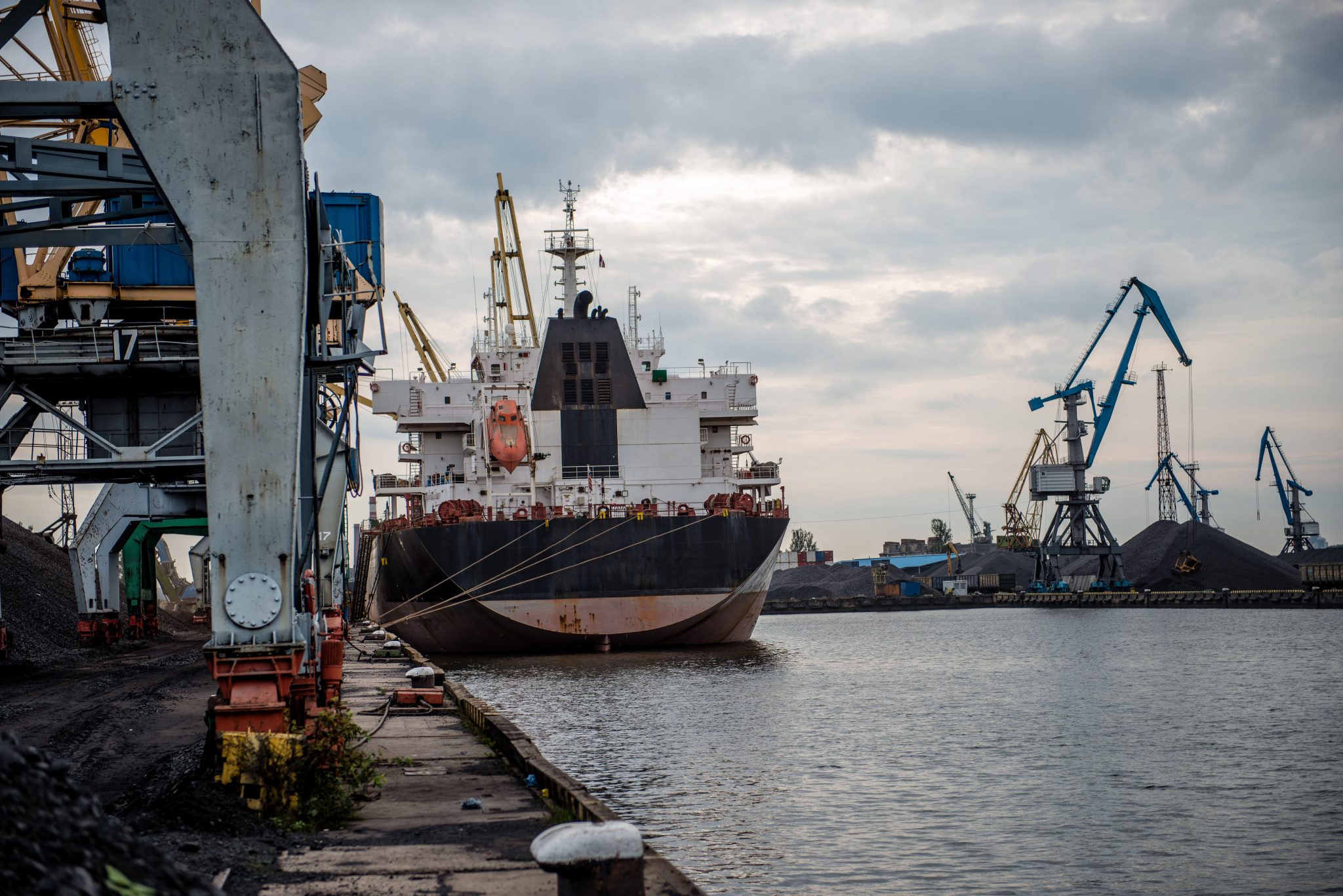 Transshipment Cargo – Logistics Services in Malaysia – Vlogistics Avenue